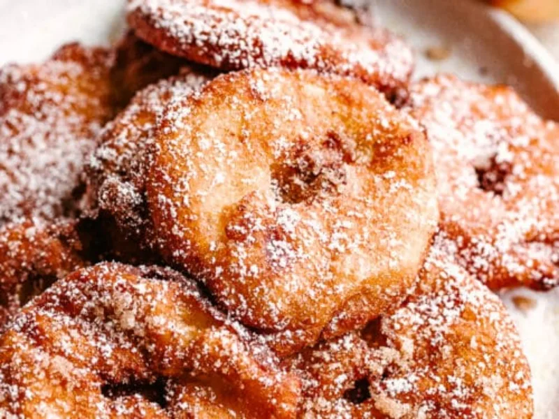 Pohovane jabuke: Brzi desert zbog kojeg ćete zaboraviti na pečenje kolača