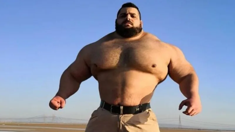 Iranski Hulk konačno debitovao u ringu. Dobio je nezapamćene batine i ...