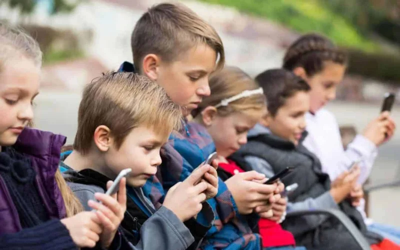 Hrvatska donosi drastične promjene: Zabranjeno korištenje mobitela u ...