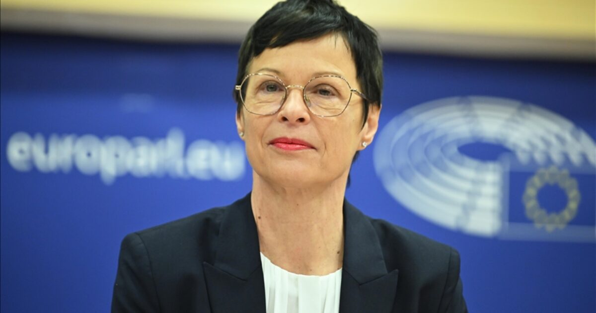 Komesarka Kos u posjeti Crnoj Gori kako bi izrazila podršku putu te ...