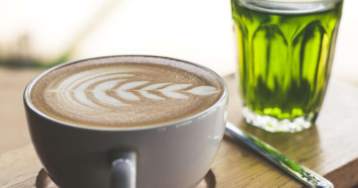 Kafa ili zeleni čaj: Šta je moćniji saveznik za vaše srce, a šta nudi ...