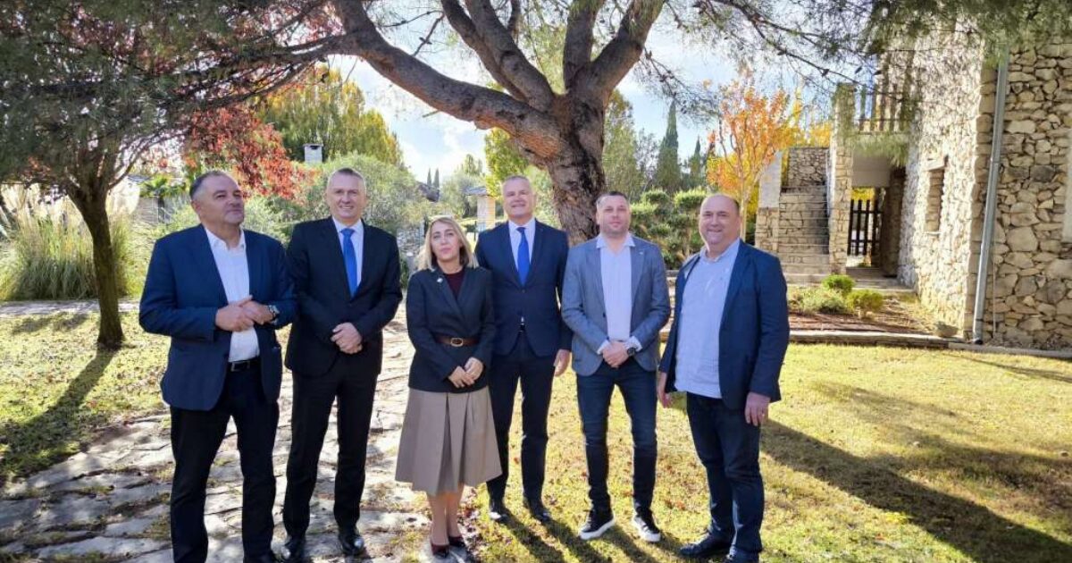 Ministrica Pozder u Čitluku: Vino, tradicija i vjerski turizam kao ...