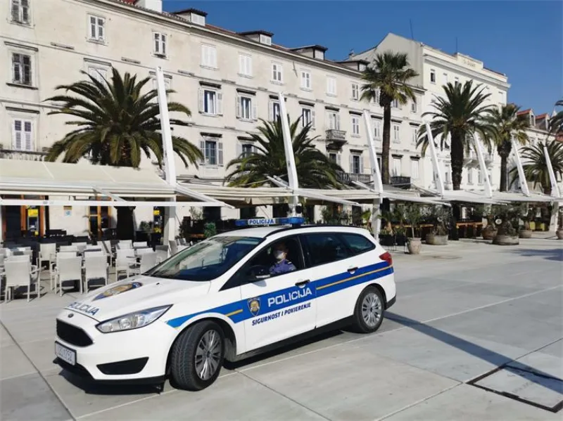 Drama u Hrvatskoj: Policajac izboden u Splitu, uhapšena jedna osoba
