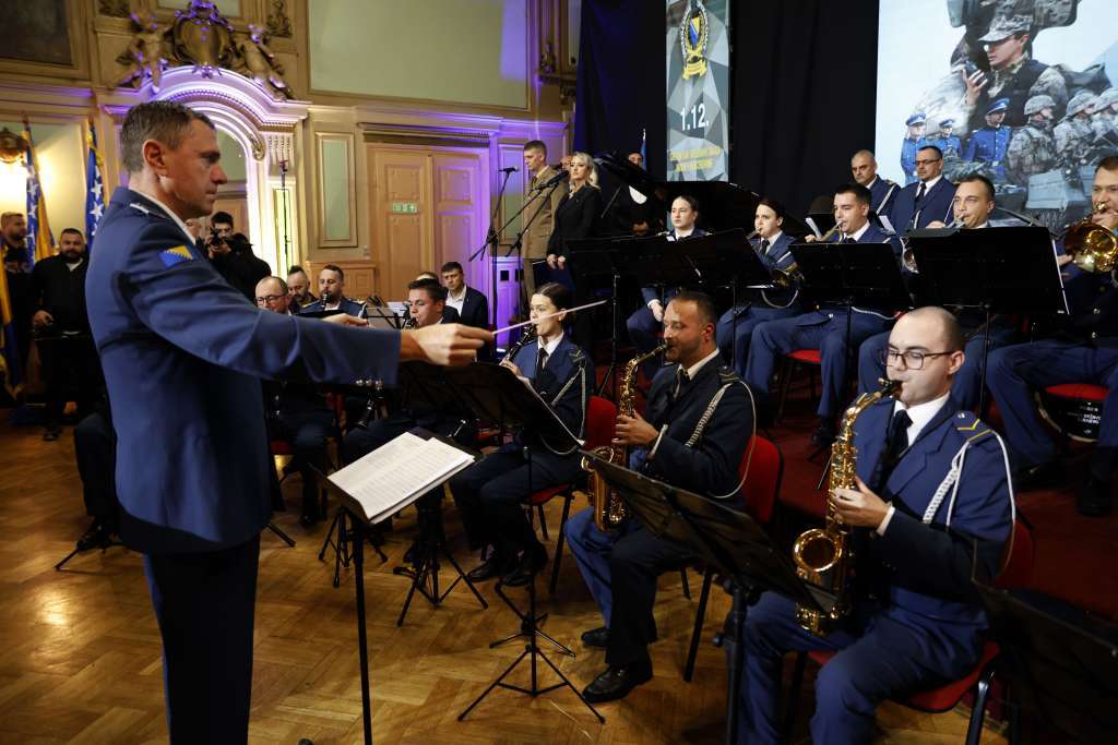 Akademija povodom Dana OS BiH: Oružane snage pokazale da služe svim ...